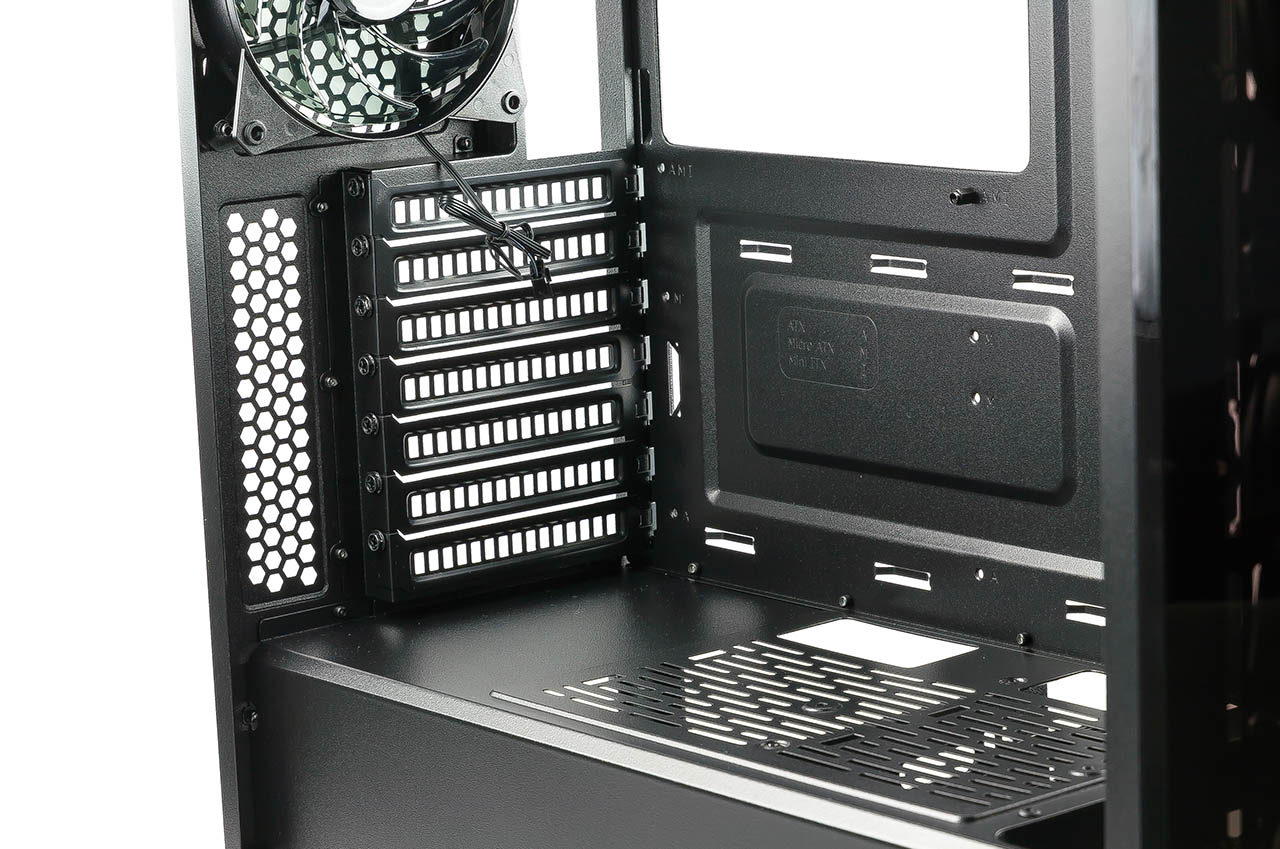 Tech-Review.de | Cooler Master MasterBox Lite 5 RGB: Echtglas und RGB ...