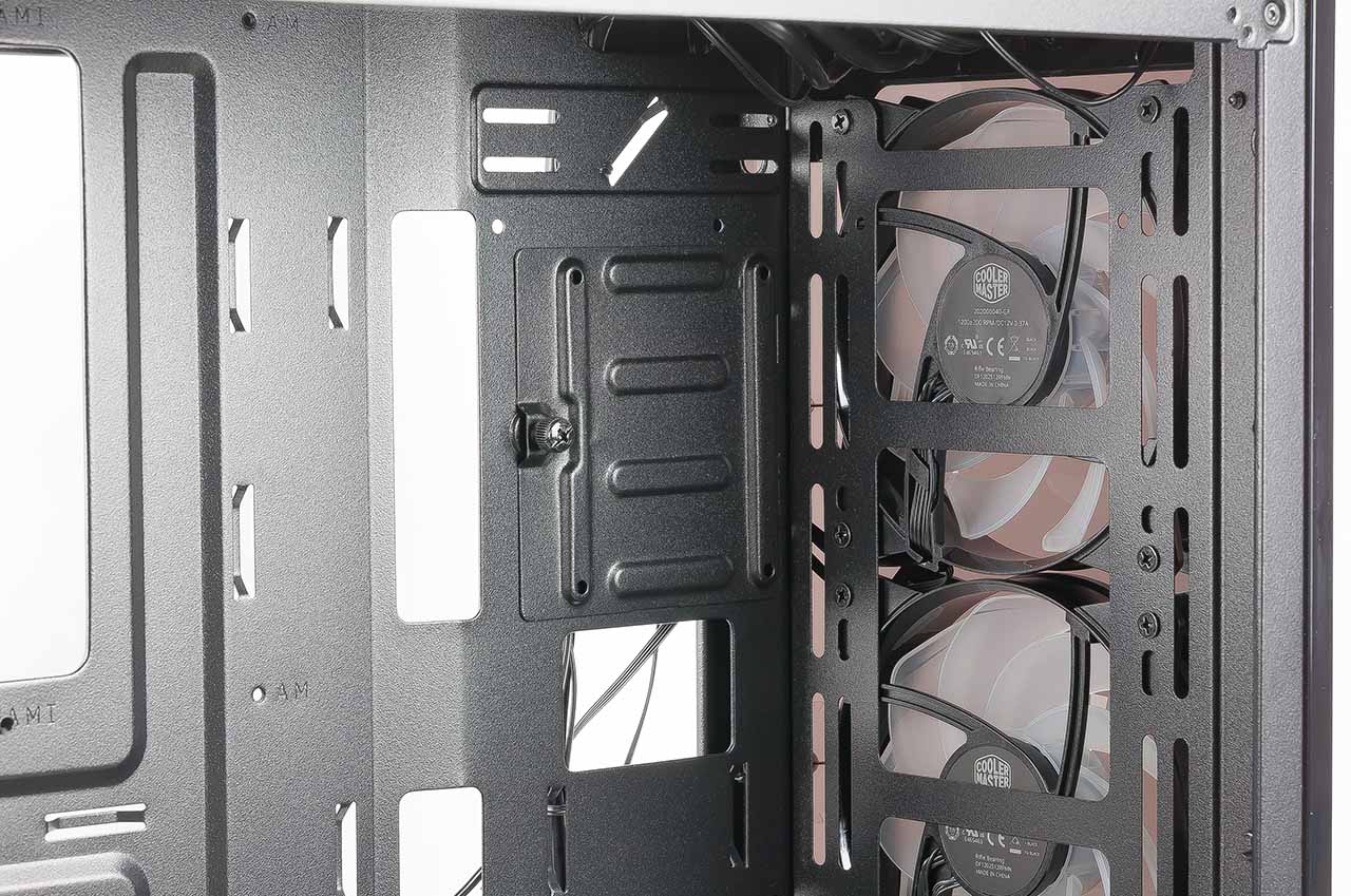 Tech-Review.de | Cooler Master MasterBox Lite 5 RGB: Echtglas und RGB ...