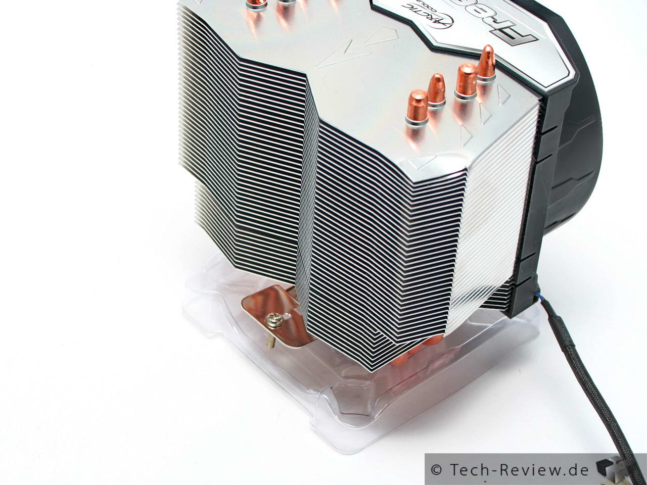 Tech-Review.de | Arctic Freezer 13 und 13 Pro: Im Test